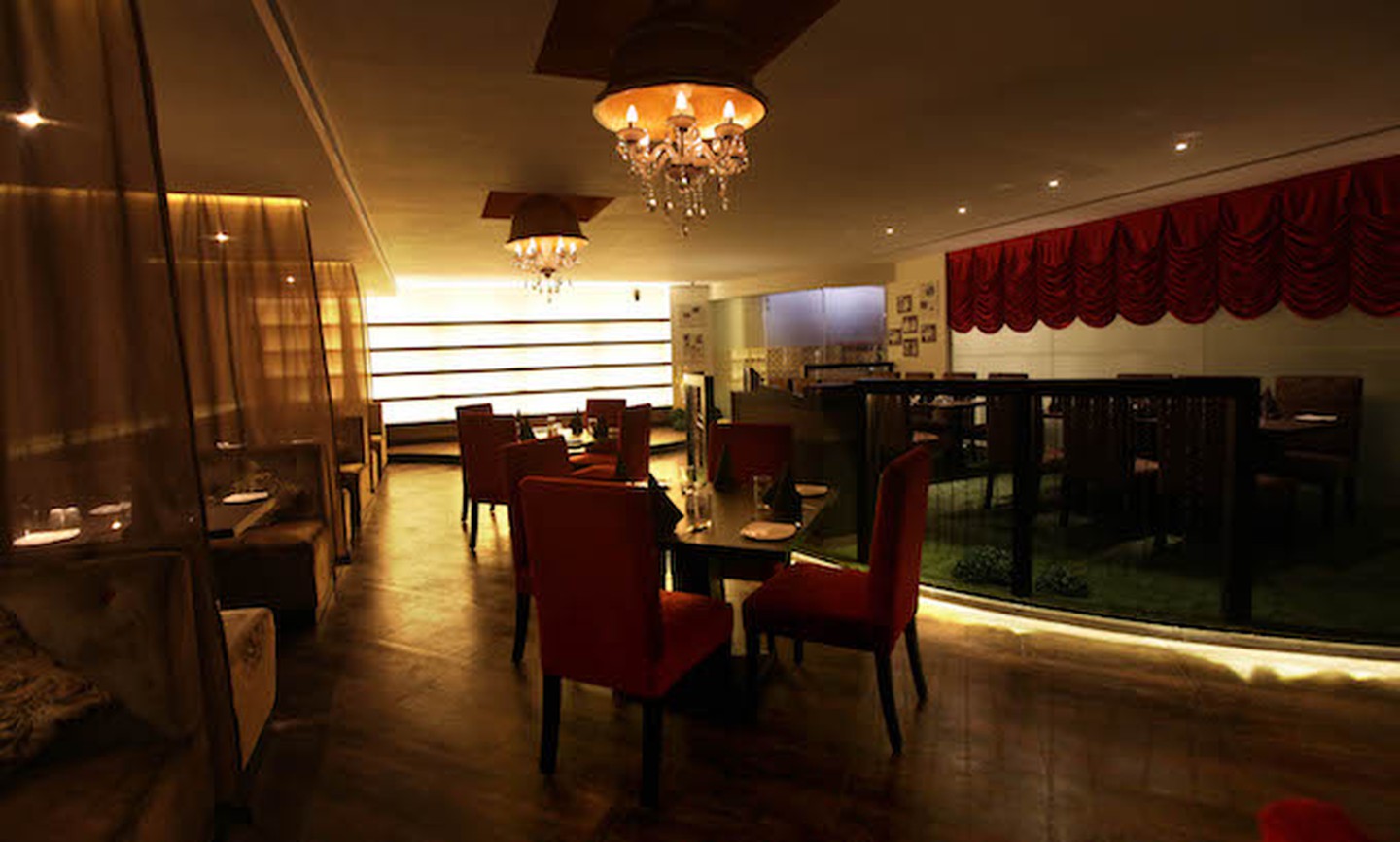 Don't Miss Moti Mahal Restaurant - Moti Mahal Delux Tandoori Trail